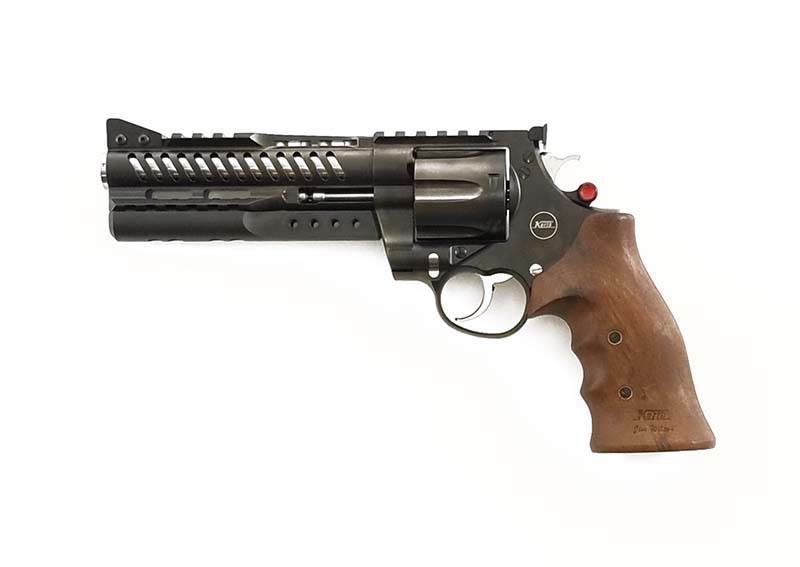 Revolver Korth NXR 6", .44 Magnum.